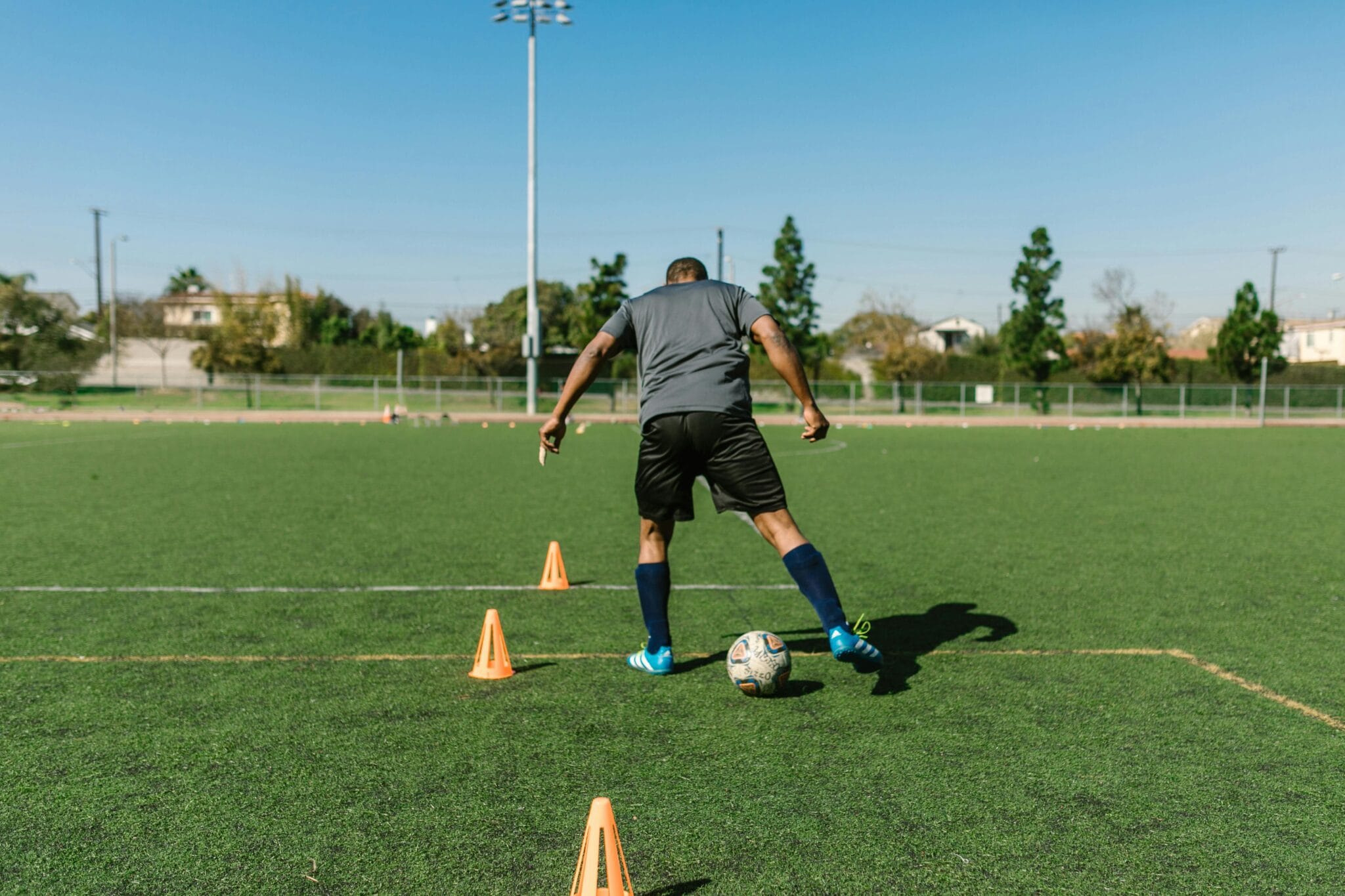 Football Coaching Drills for Beginners: Easy Skills Guide